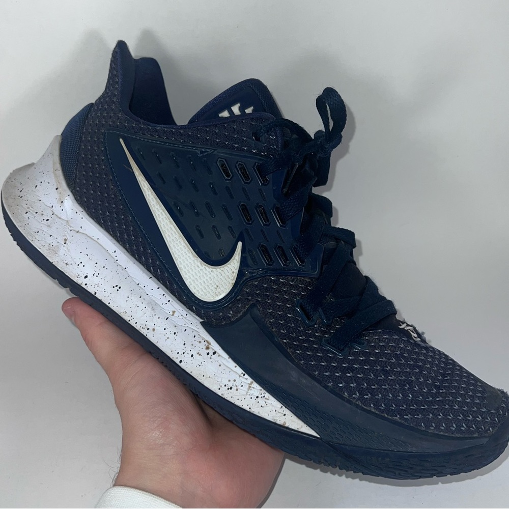 2019 Nike Zoom Kyrie Irving Navy/White Sneakers - Gem
